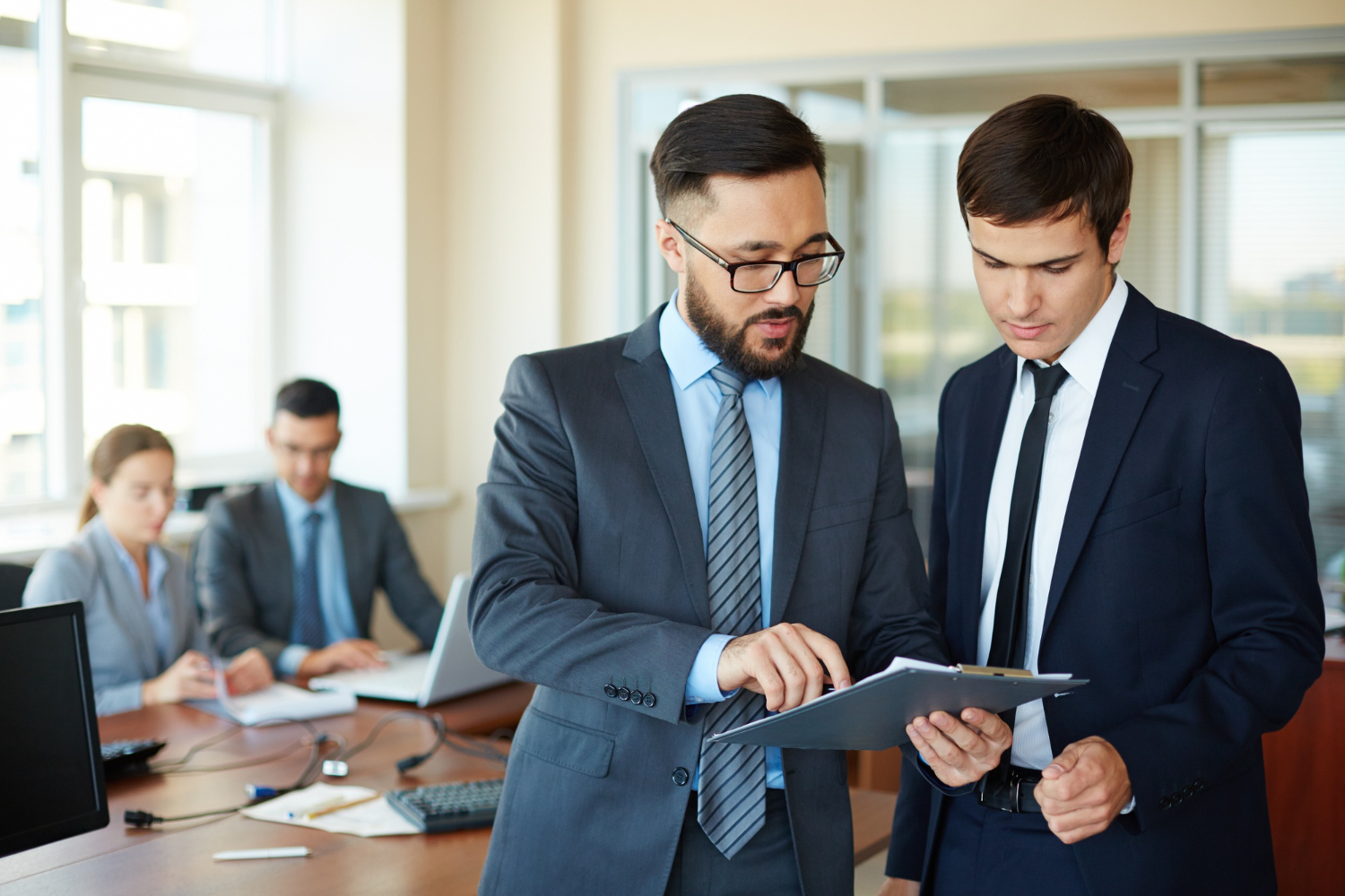 How to Create a Successful B2B Sales Experience - SalesIntel